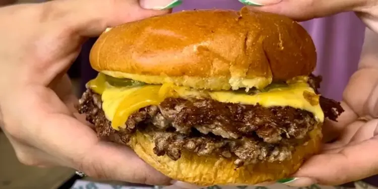 Le Duke : Le smash burger qui fait saliver le FISE